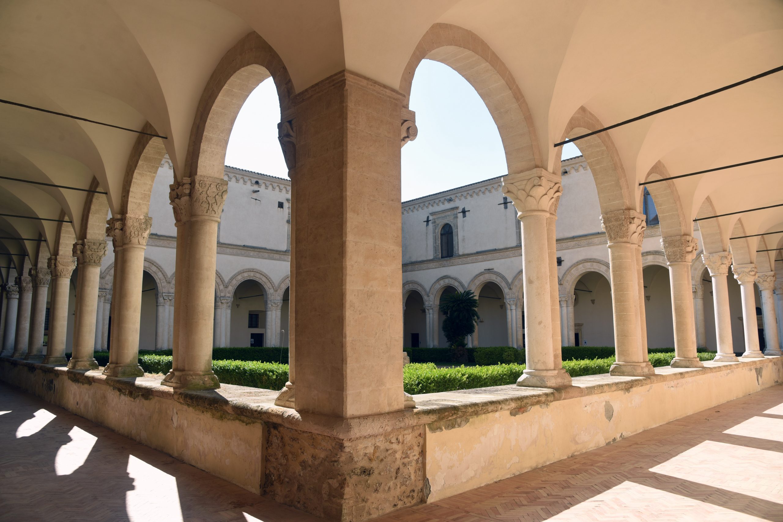 Alchimia in un monastero: l’Abbazia di S. Michele di Montescaglioso ...